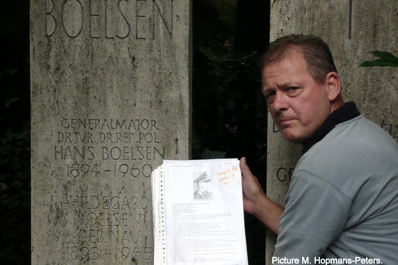 Boelsen, Dr. Hans - WW2 Gravestone