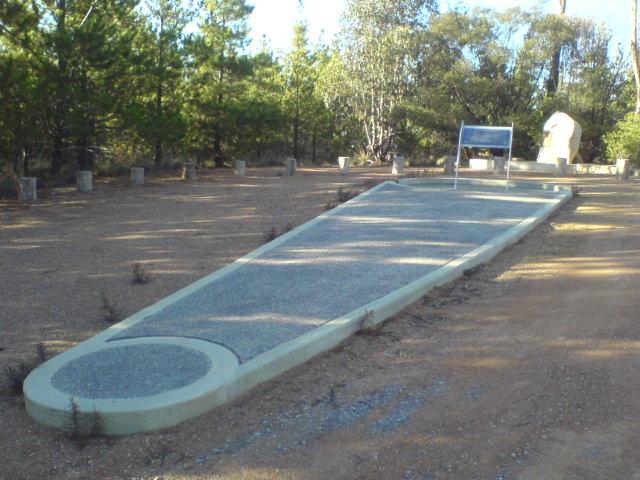 Canberra_air_disaster_-_2003_memorial | WW2 Gravestone