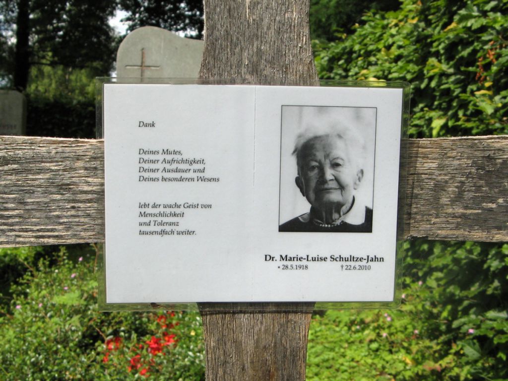 Huber, Professor Kurt. | WW2 Gravestone