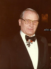 Wisch, Theodore Peter Johann “Teddy”. | WW2 Gravestone