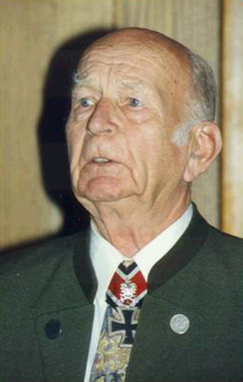 Kumm, Otto. | WW2 Gravestone