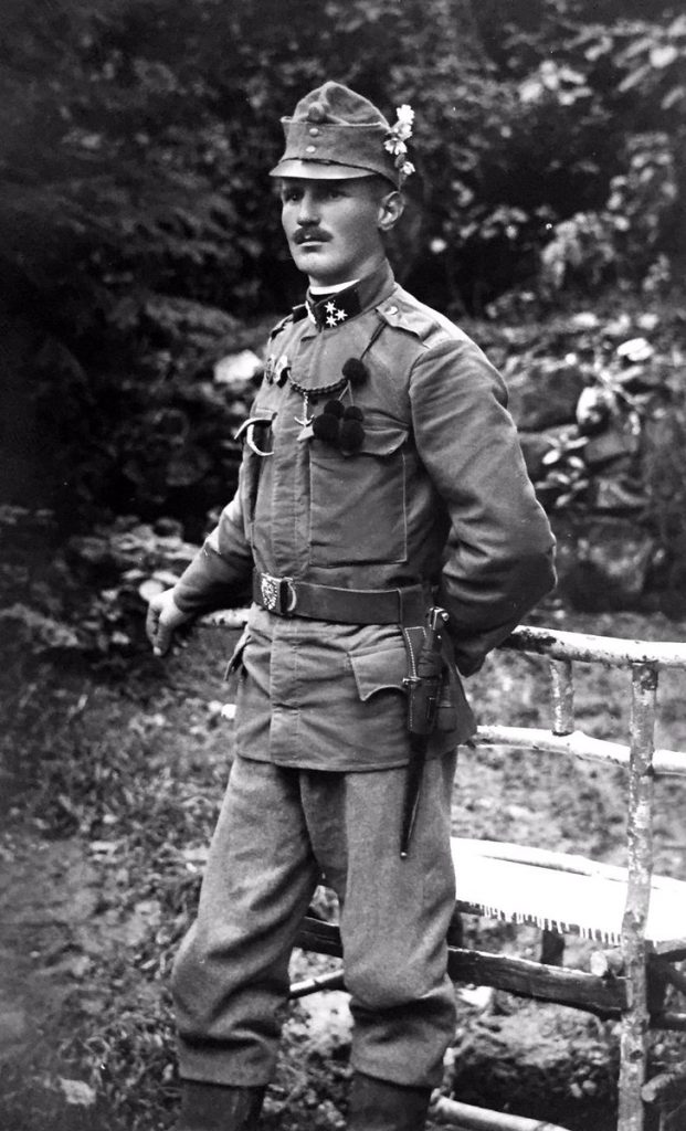 Löhr, Alexander. | WW2 Gravestone
