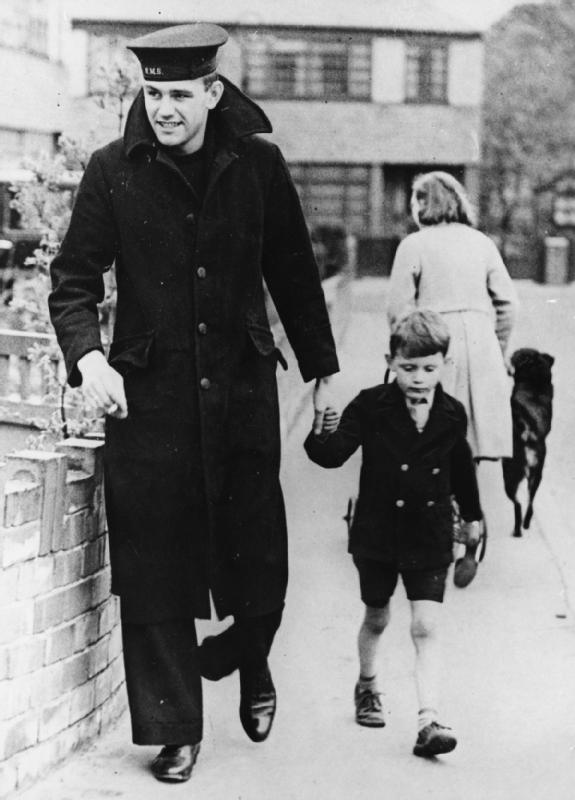 Ted Briggs: Last survivor of the battleship HMS ‘Hood’. | WW2 Gravestone