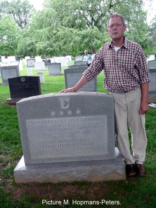 Horton, Oliver Martin. | WW2 Gravestone