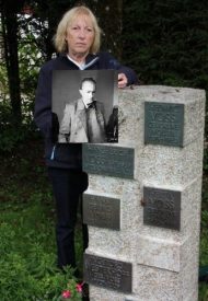hirler paula’s graf met bord | WW2 Gravestone