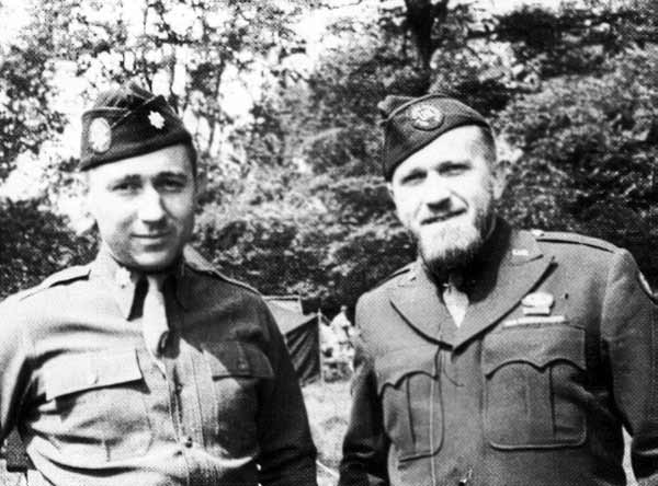 Krause, Edward C “Ed” Cannonball. | WW2 Gravestone