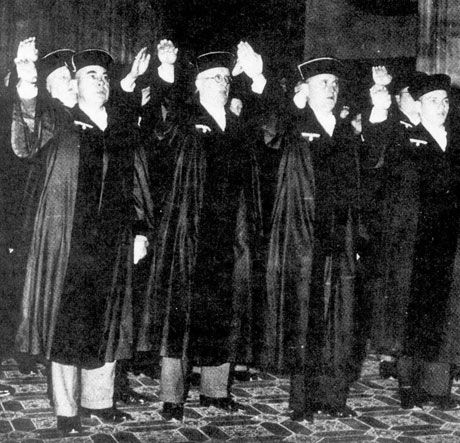 Roeder, Manfred. | WW2 Gravestone