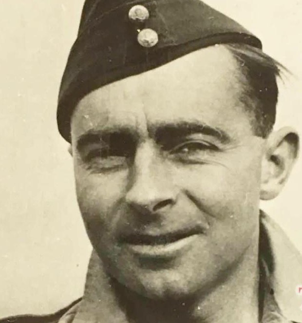 Crombie, Charles Arbuthnot. | WW2 Gravestone