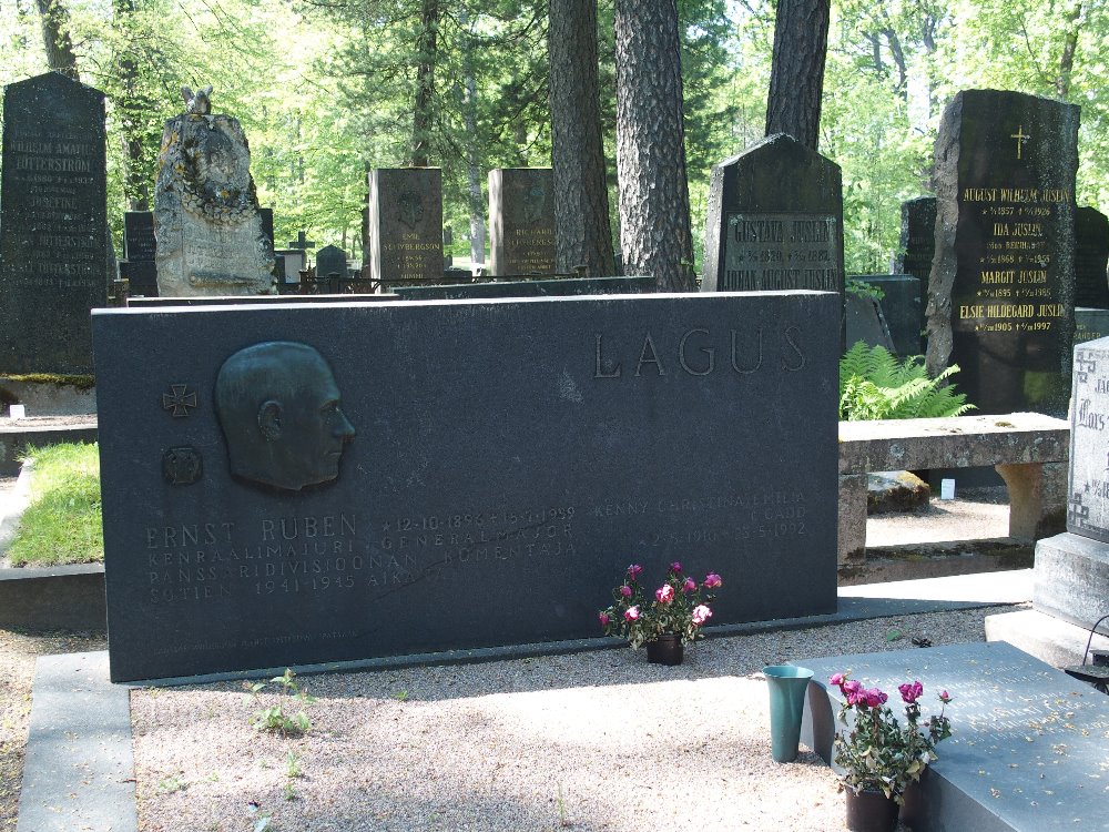 Lagus, Ruben Ernst. | WW2 Gravestone