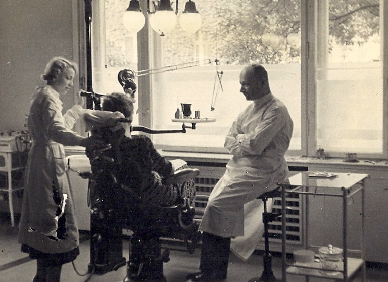 Heusermann-Reiss, Käthe. | WW2 Gravestone