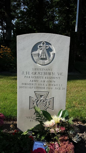 Cain, Robert Henry. | WW2 Gravestone