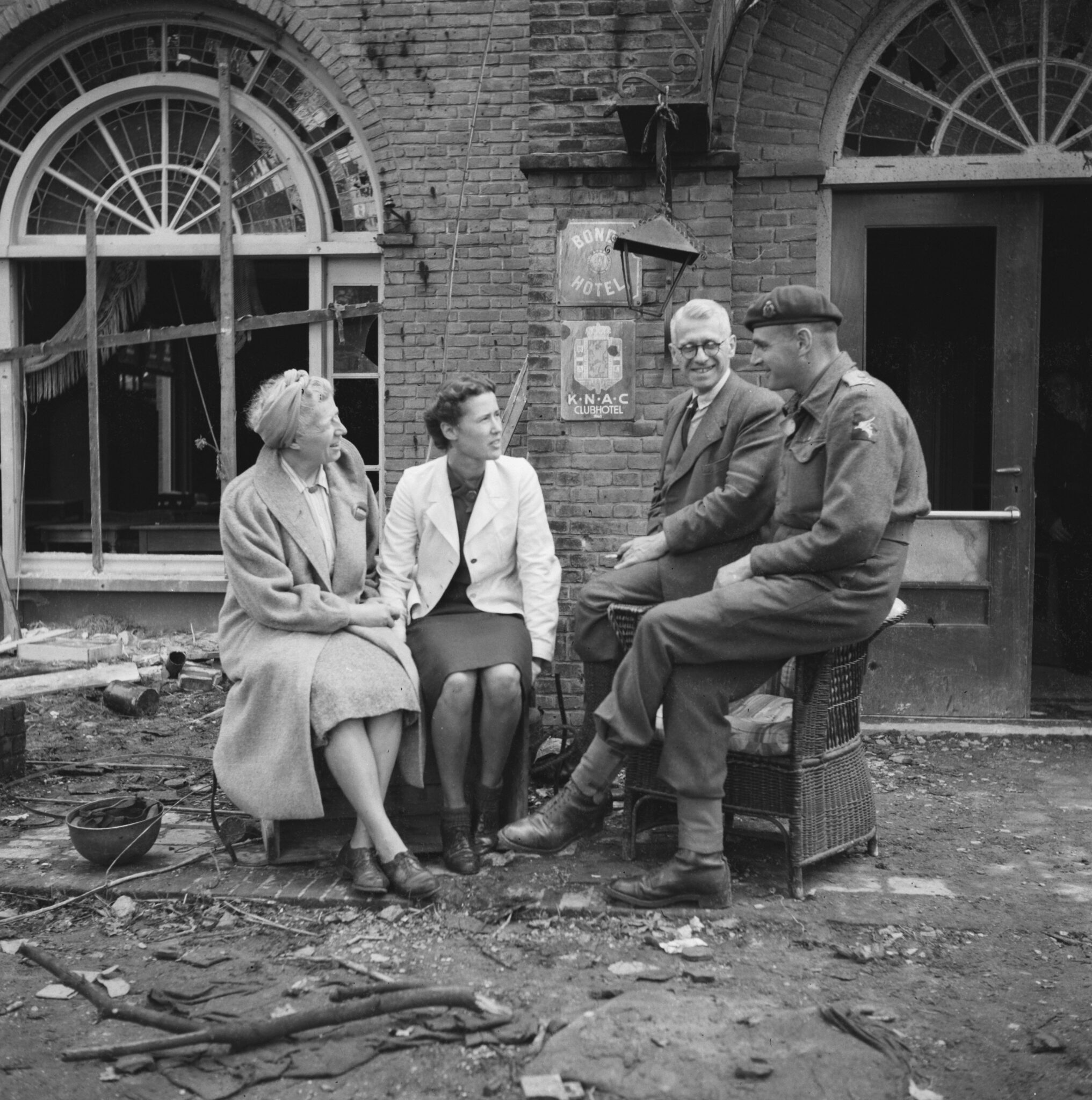 Ter Horst-Arriëns, Kate Anna “The Angel of Arnhem”. | WW2 Gravestone