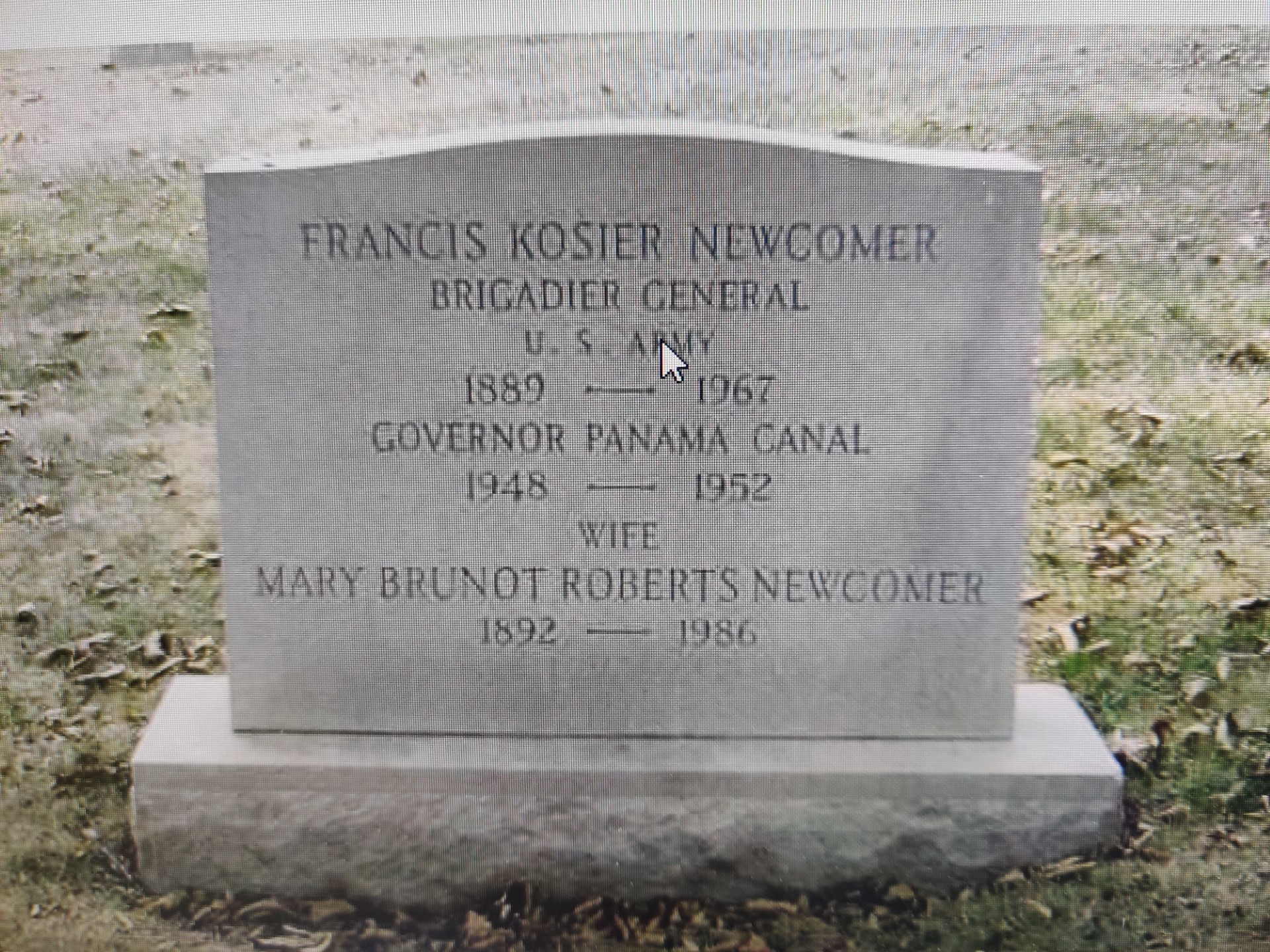 Newcomer, Francis Kosier. | WW2 Gravestone