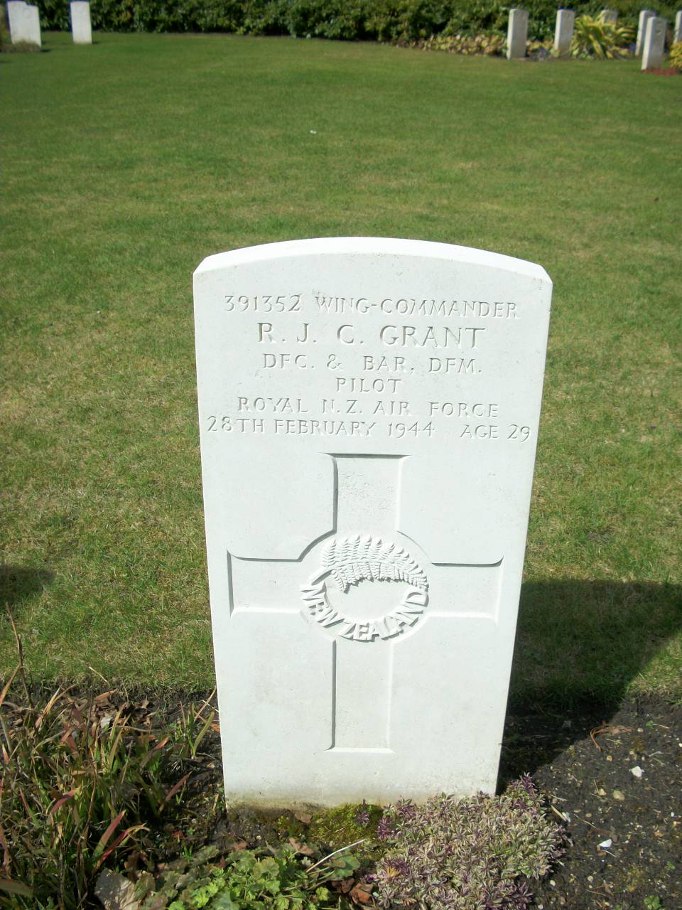 Grant, Reginald Joseph Cowan “Reg”. | WW2 Gravestone