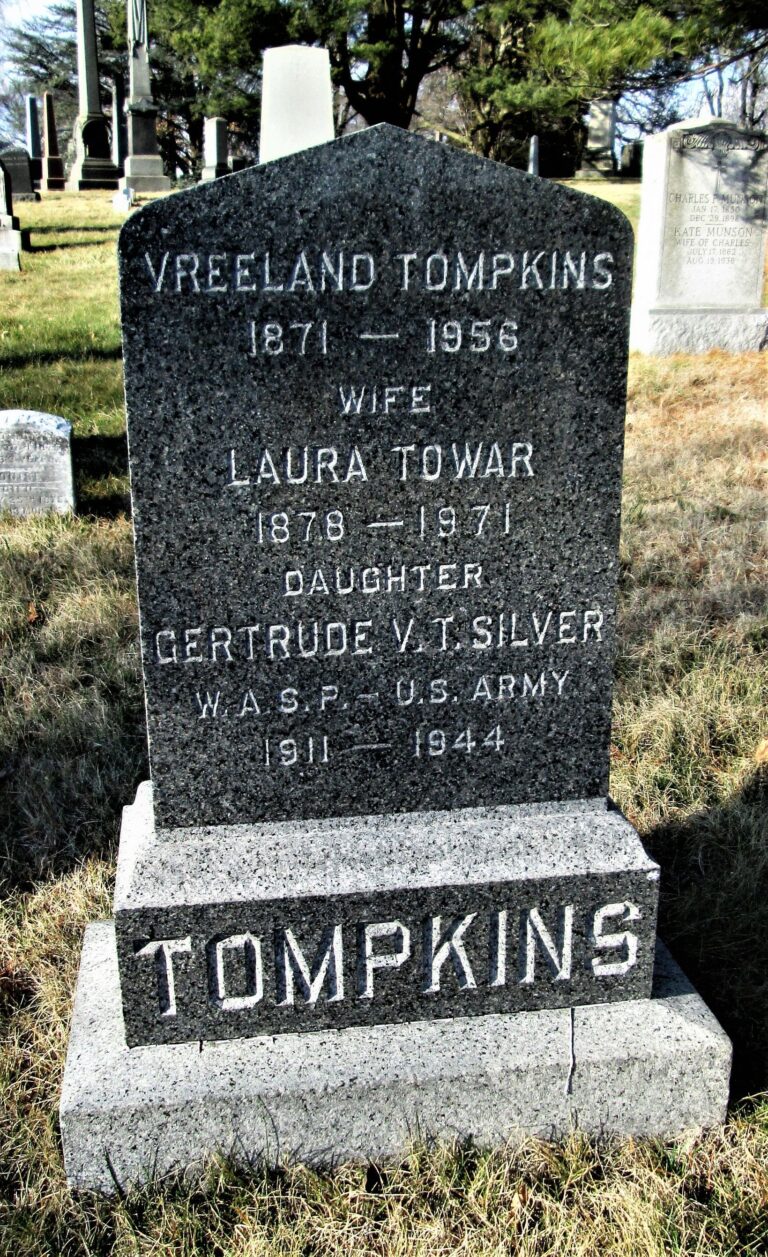 Thompkins, Gertrude Vreeland “Tommy”. | WW2 Gravestone