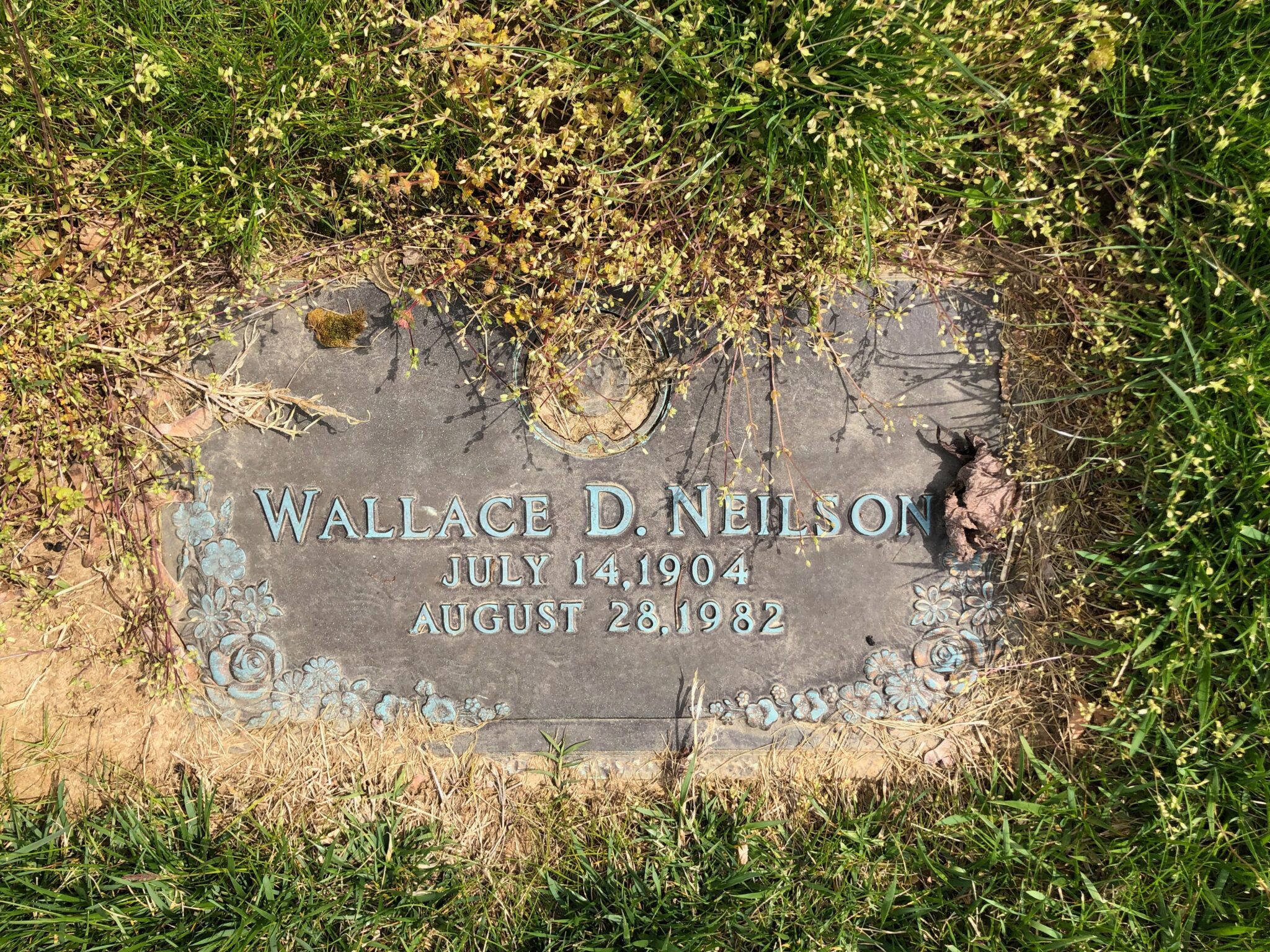 Neilson, Courtney B “Dapper”. | WW2 Gravestone