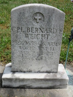 Weicht, Ellis Roscoe. | WW2 Gravestone