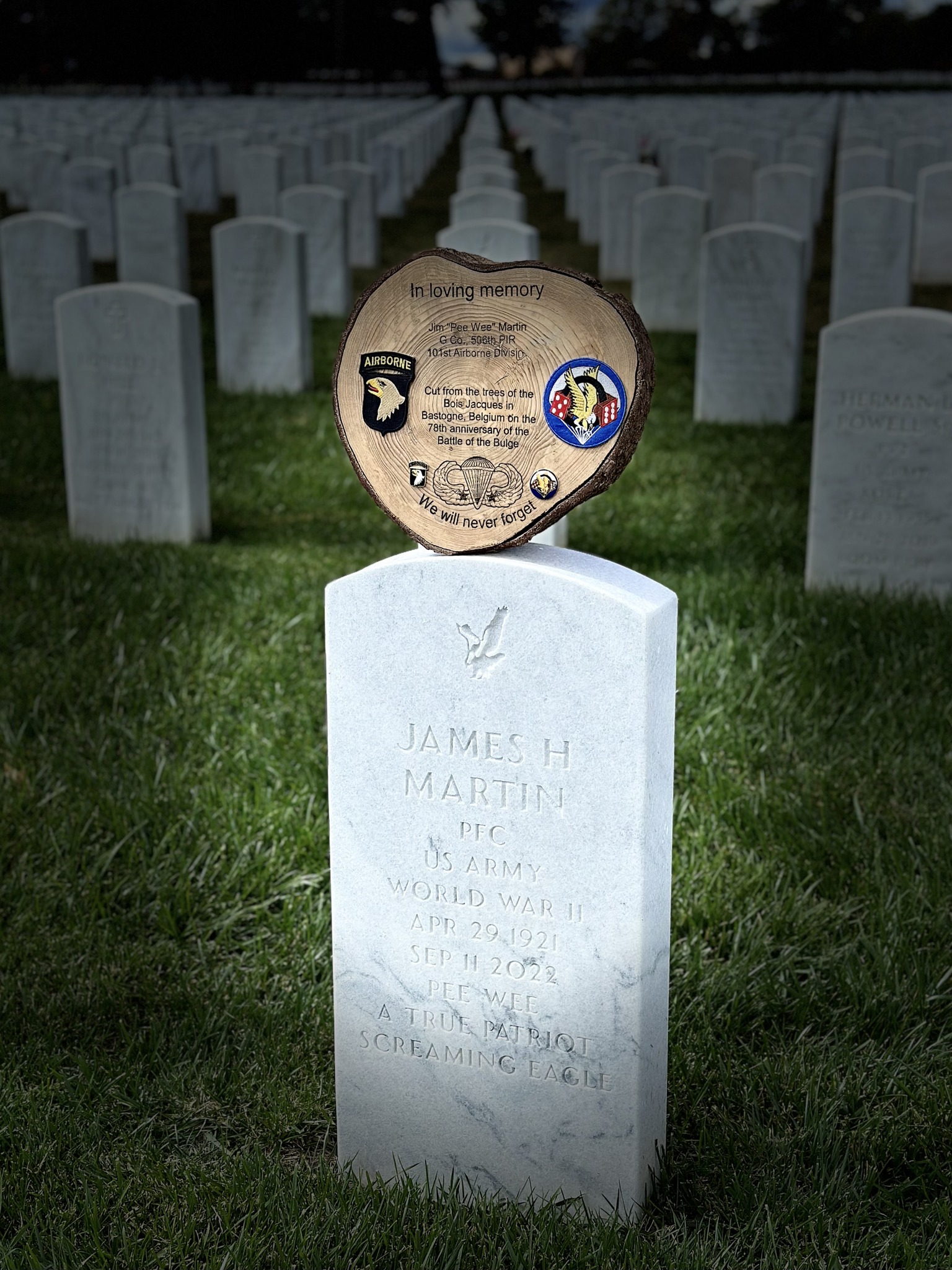 Martin James Hunter “”Pee Wee” “Jim”. | WW2 Gravestone