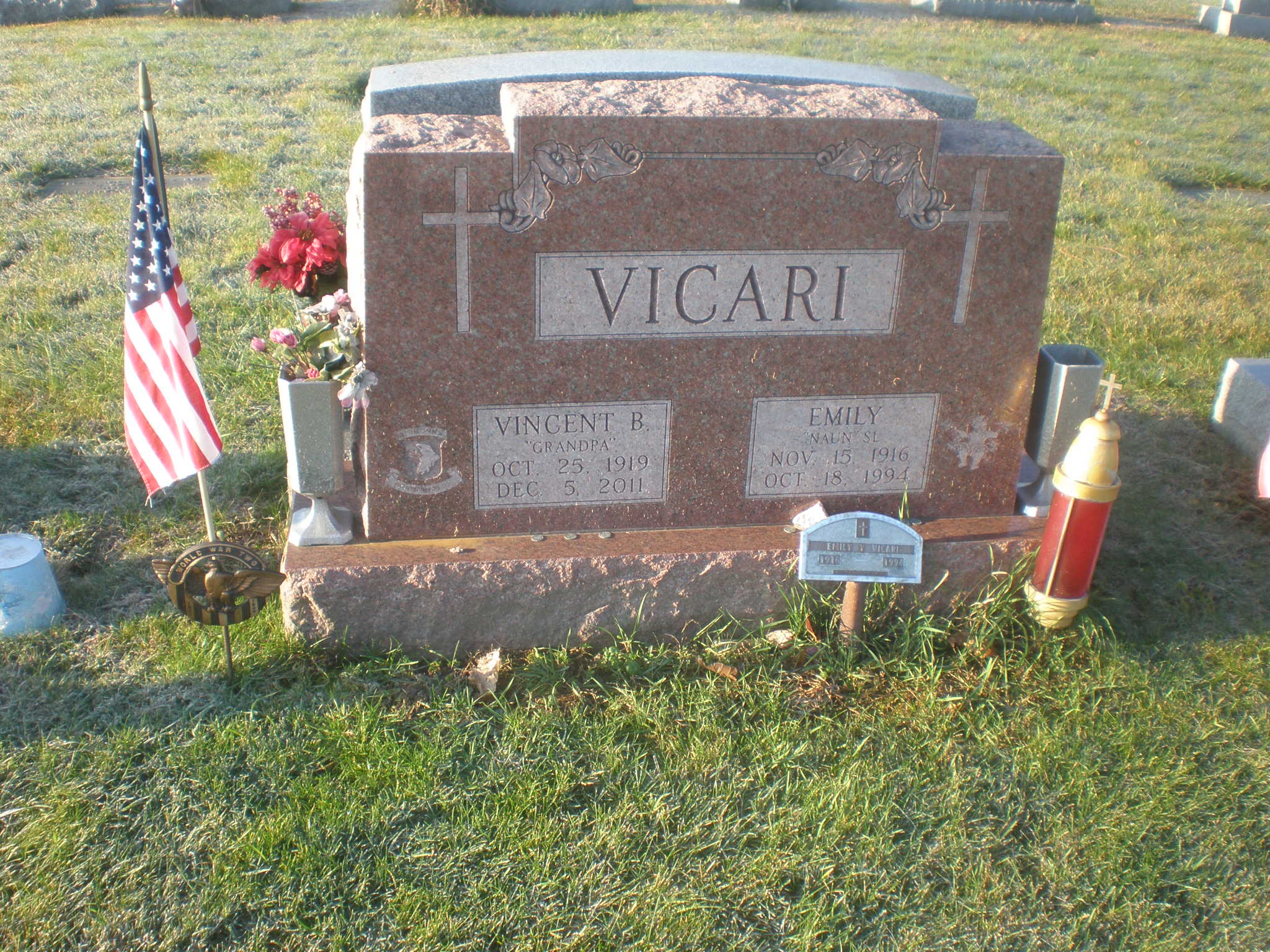 Vincent B. “Vinnie” Vicari. | WW2 Gravestone