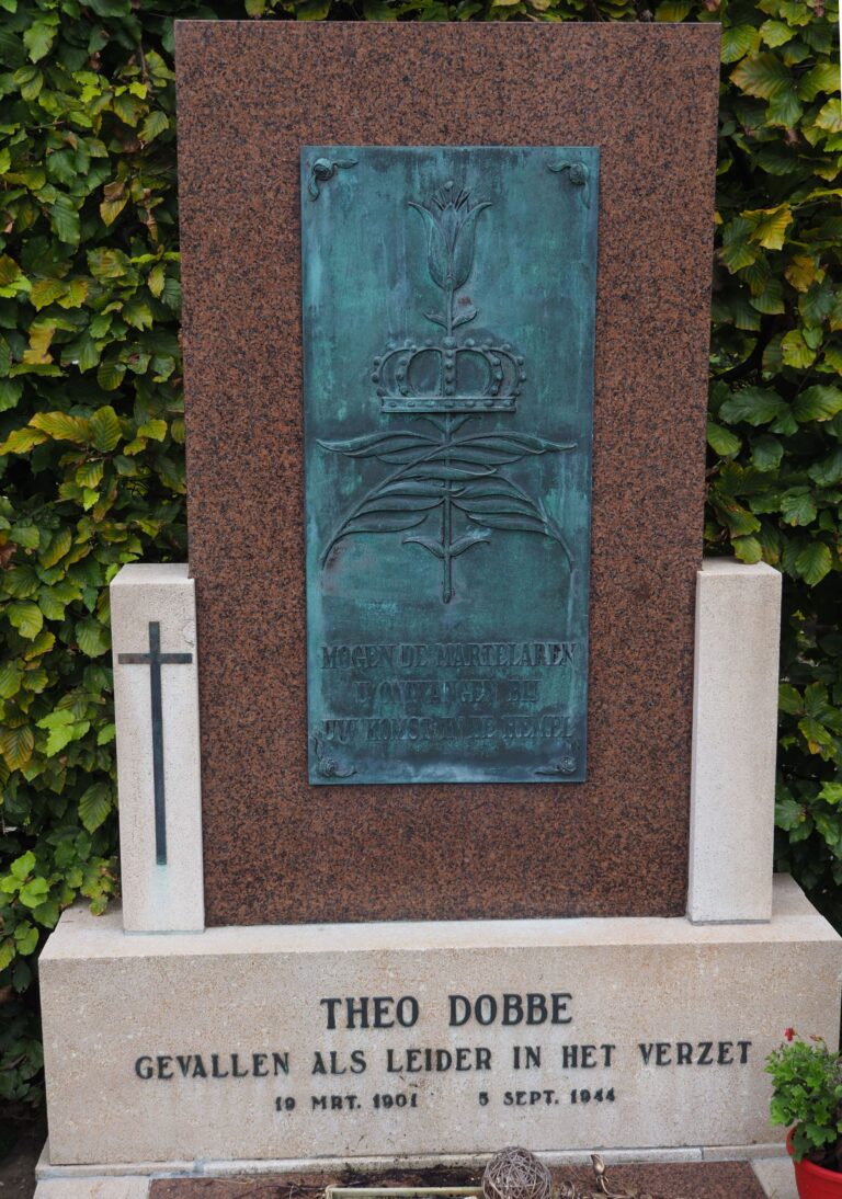Valstar, Leendert Marinus, alias Bertus de Vries. | WW2 Gravestone